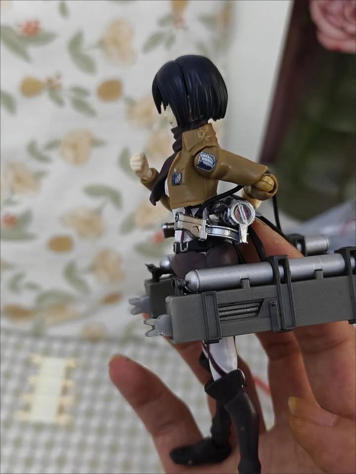 Attack on Titan : Mikasa Ackerman Figma Action Figure - Enigma Emporium